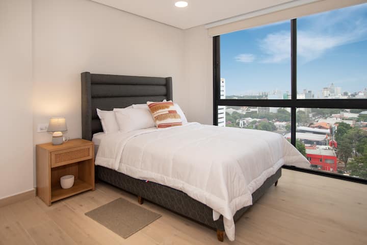 Cozy Studio | 200mbps | Gym & Pool | Walk To Malls - 