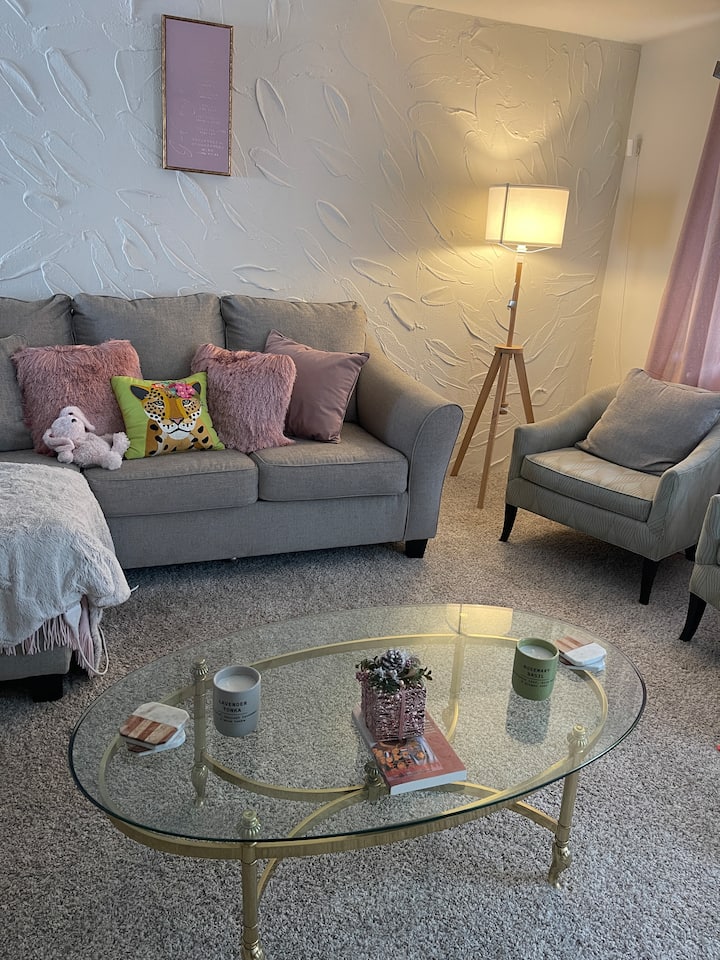 Fully Furnished 2br Townhouse - Providence, RI