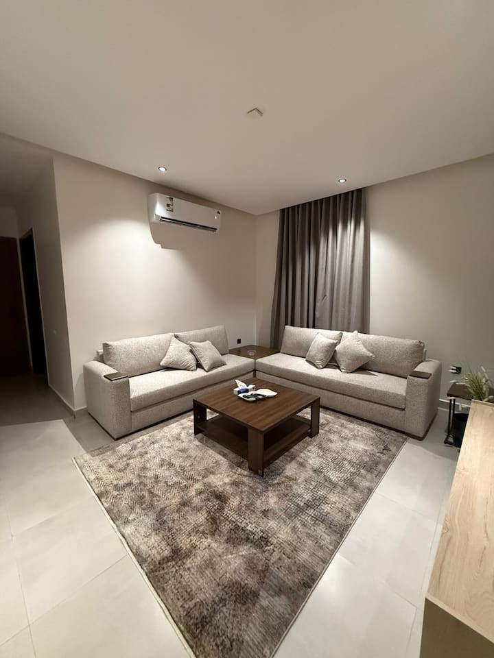 3bd Stylish 75" Tv Self Check-in - Jeddah King Abdulaziz Airport (JED)