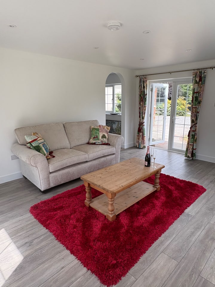 A Countryside Annex In 1.2 Acres - Warminster