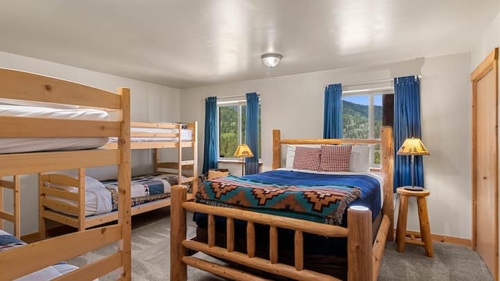 Eagle's Roost - Tony Grove Lake, UT