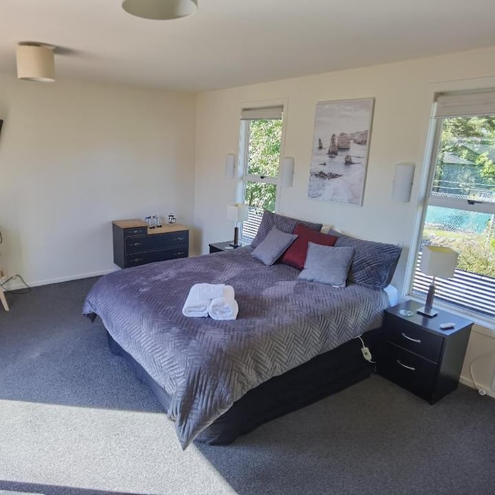 Kea By The Lake Rm2 (Sleeps2) - Te Anau