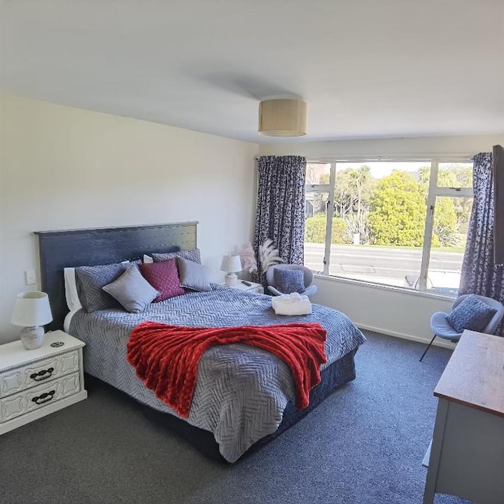 Kea By The Lake Rm4 (Sleeps2) - Te Anau