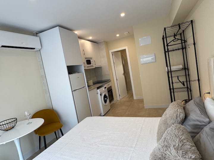 Besso Vista Lateral Al Mar - Peniscola