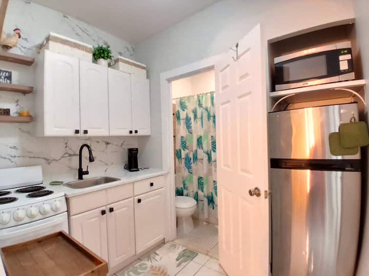 Cozy Nook - West Buffalo Ny - 1 Brm - Buffalo, NY