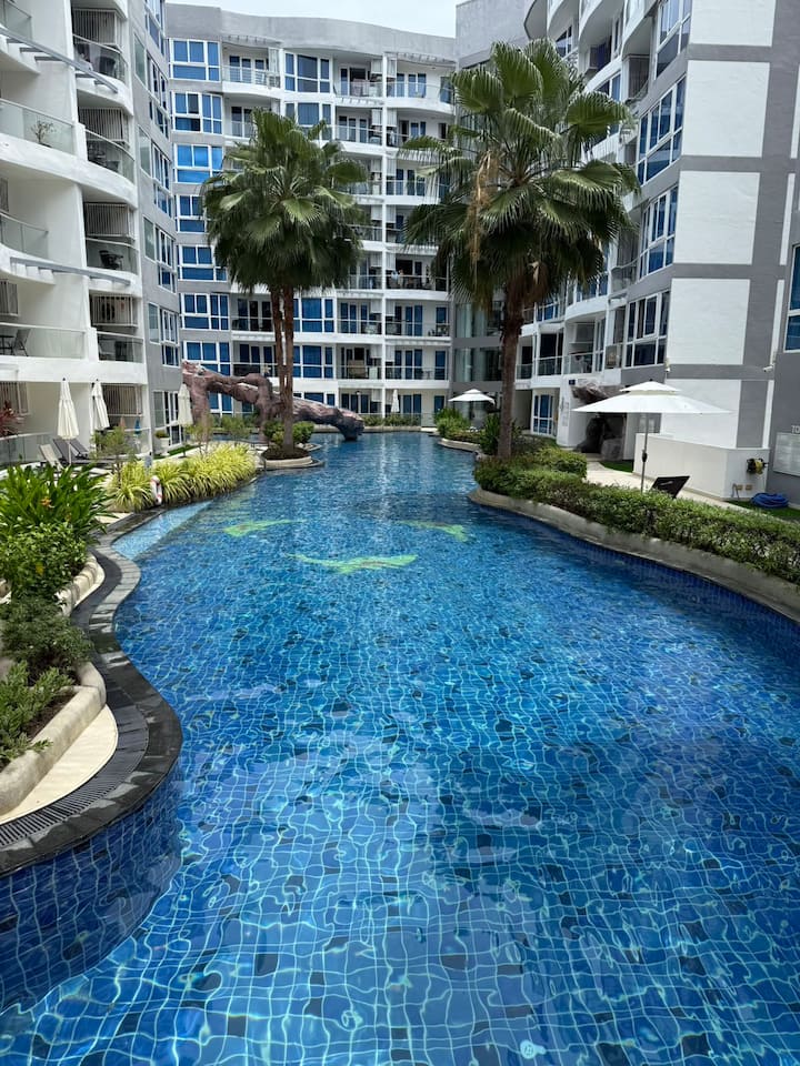 Grand Avenue Sunny Hotel（一居室/水系公寓/市中心/生活便利/舒适/可月租） - Pattaya