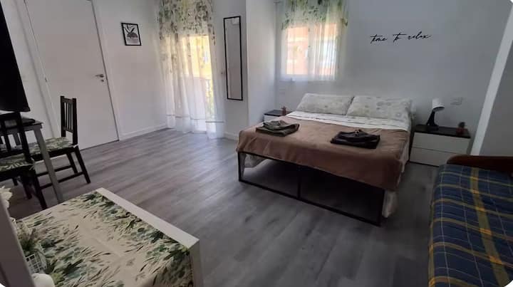 Loft Con Terraza En Valencia - Tabernes Blanques