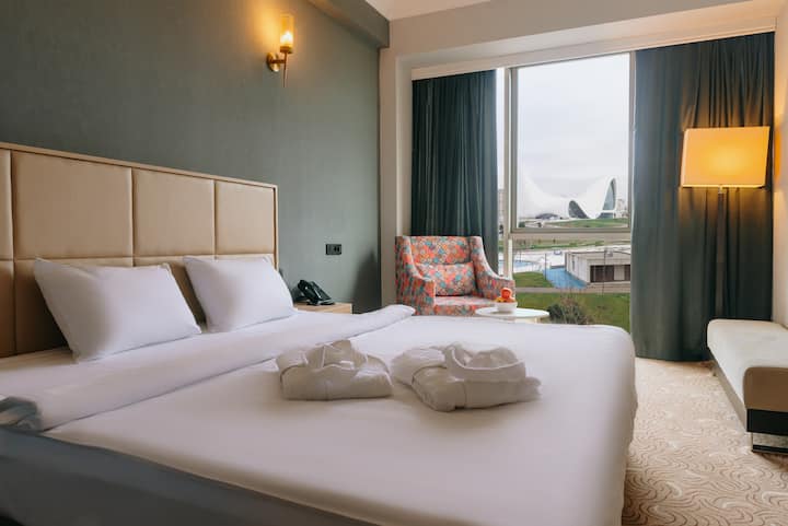 Congress Hotel - Deluxe Room 408 - Baku