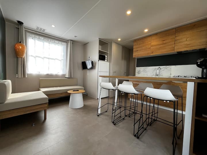Bungalow Climatisé, Terrasse, Piscine, Tv, Wifi - Les Mathes