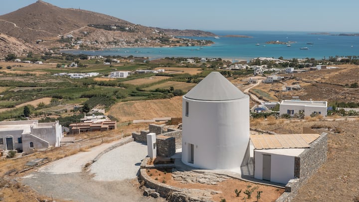 Near Naousa| 1br Jacuzzi |ōRigín Cycladic Windmill - Greece