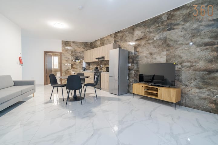 Spacious 1br Home With Comfortable Bed W/wifi & Ac - Malta