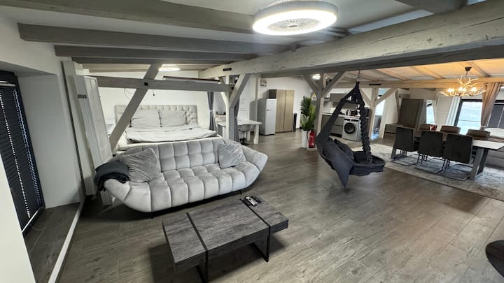 Golden Grey Loft In Bahrenfeld, Volkspark - Hamburg