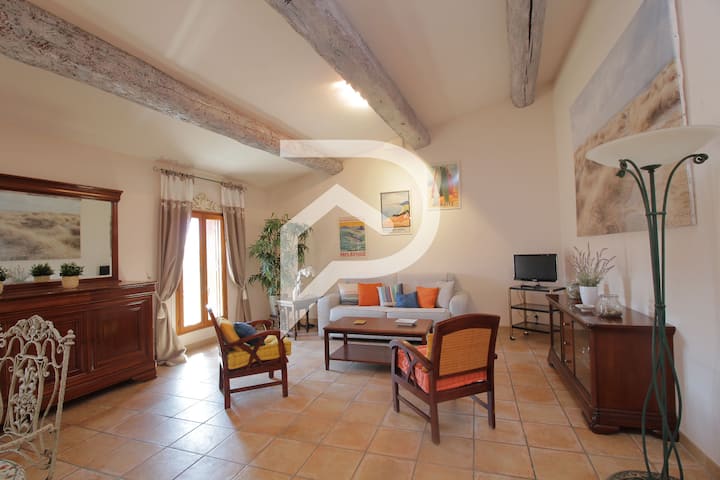 Appartement De Charme Intramuros - Aigues-Mortes