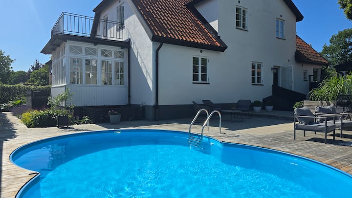 Rymligt Sekelskifteshus Med Pool - Helsingborg