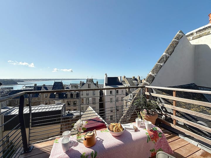 La Rose Du Roc : Plage Et Centre Ville à Deux Pas - Granville