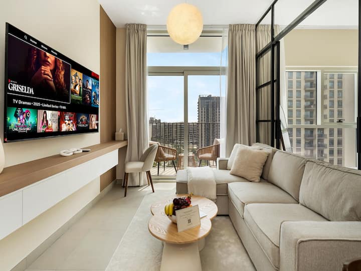 Modern 1br With Cinema, Pool And Gym | Dubai Hills - Dubai