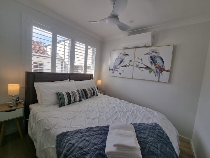 3br Home 10 Mins Walk To Uni, Free Parking, Ac - Wollongong