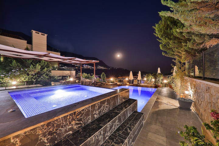 Kalkan Harika Manzara  9 Kişilik Lüks Villa - Kalkan