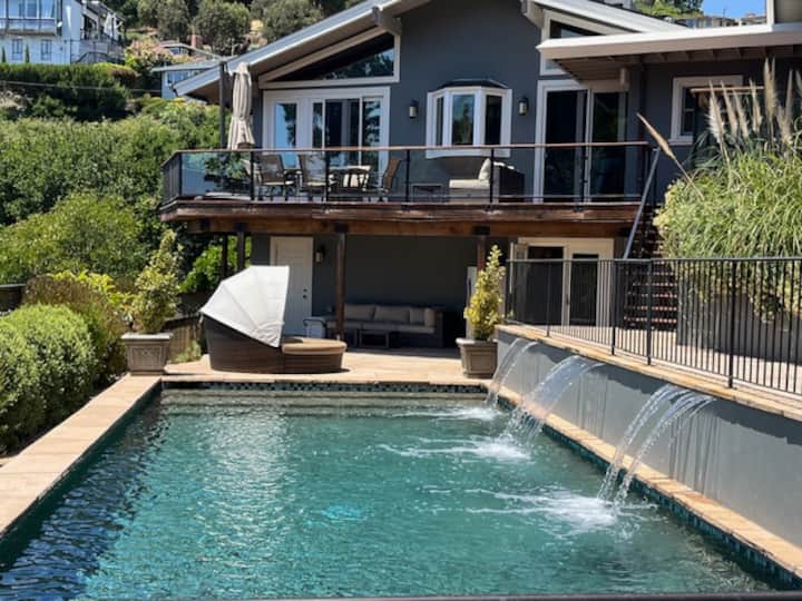 Well Designed 4 Bdrm W/ Views! - San Rafael, CA