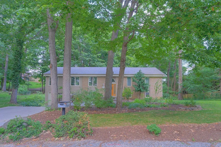 Alumni Lane - Blacksburg, VA