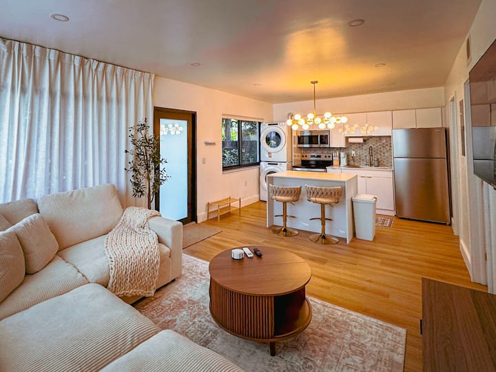 Casa Mango | Miami | Sleeps 6 - Miami, FL
