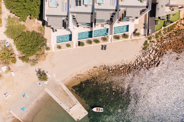 Beachfront Escape Villa Nevera 2 - Starigrad-Paklenica