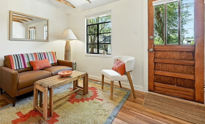 Charming Vintage Apt Steps From Trails + Parks - Boulder, CO