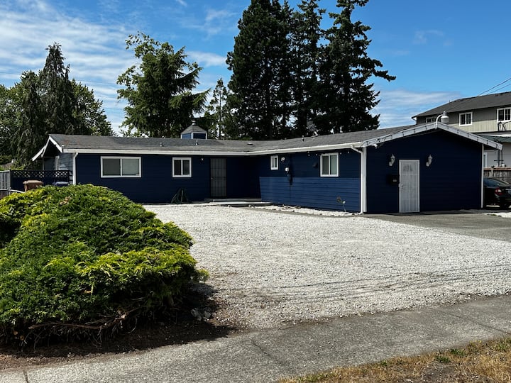 Central Stay / By Tacoma Mall - Gig Harbor, WA
