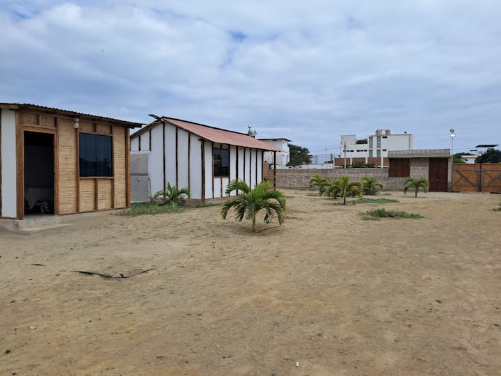 Alojamiento Entero: Alojamiento En Colan, Perú - Paita