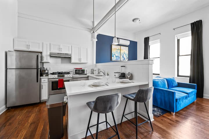 Spacious Downtown Studio - Newark