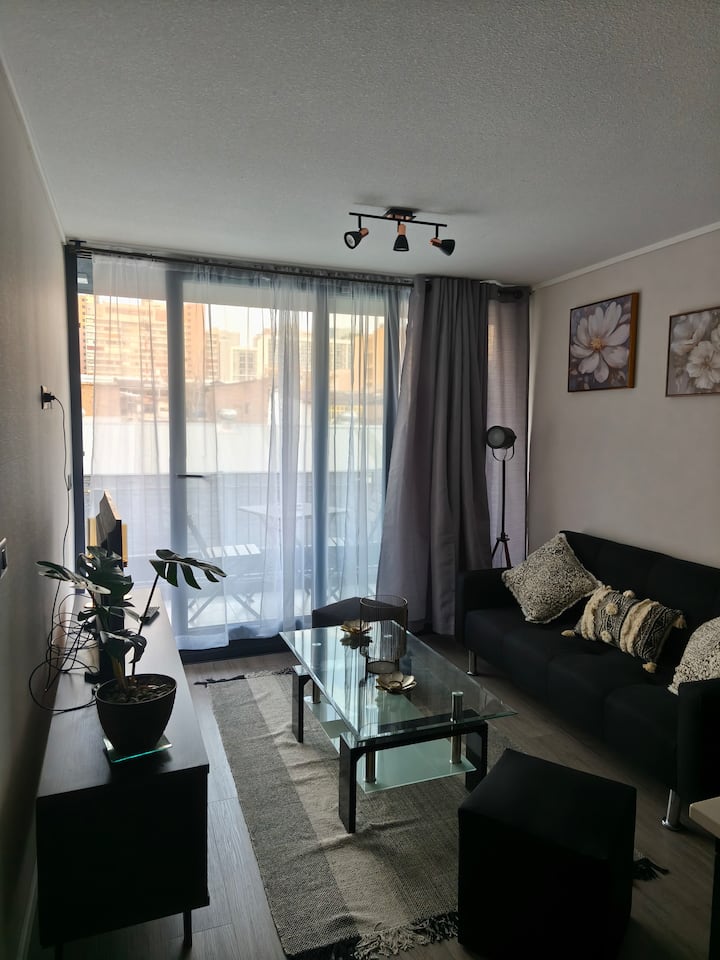 Depto Céntrico En Santiago, Cerca Del Metro. - Santiago