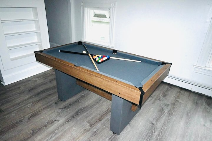 Spacious 5bd Getaway | Design + Game Room Fun - Mashamoquet Brook State Park, Pomfret Center