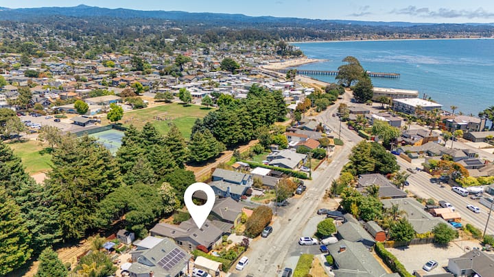 Seaside Haven Near Capitola - Santa Cruz, CA