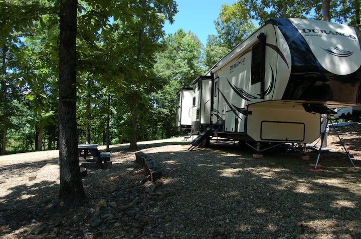 Cozy Rv In Broken Bow. Pets, Wifi, Ac, Fireplace - Broken Bow, OK