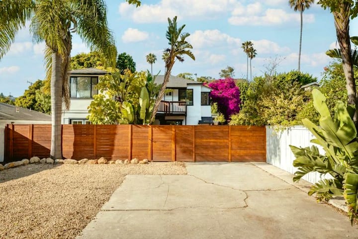 Casa De Aloha, Santa Barbara On The Mesa - Santa Barbara, CA