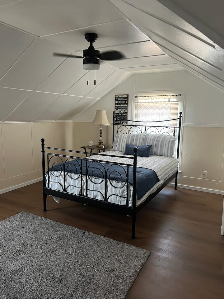 Cozy Duplex - Tacoma, WA