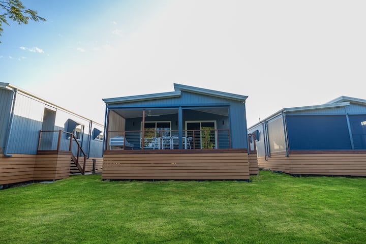3 Bedroom Beach Villa - Burnett Heads