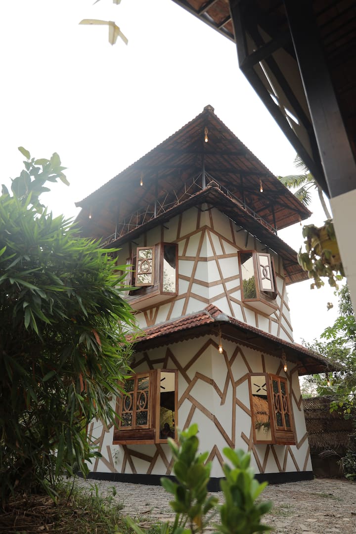 Classic+kerala Style+peaceful+pool - Attingal