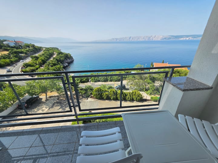 Anita Nv 3 Apt. 150m From Beach - Novi Vinodolski