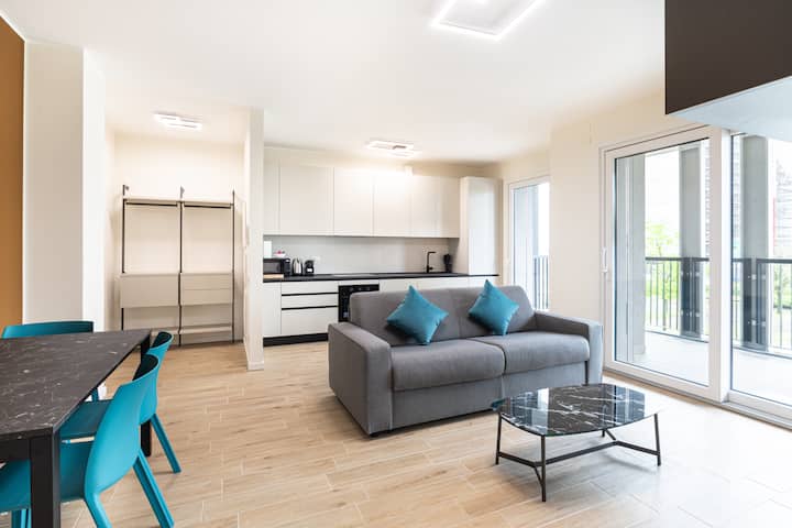 Milano Rho Fiera- Beauty And Large Spaces - Milan