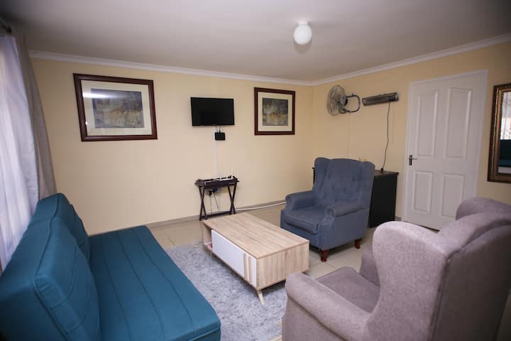 Single, Double Bedroom Apartment - Mthatha