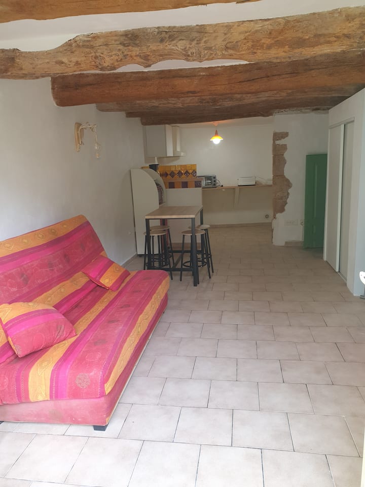 Studio Meublé Centre Village - Salernes