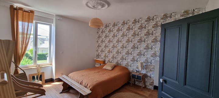 Chambre, Salle D'eau Et Beau Jardin - Fougères - Fougères