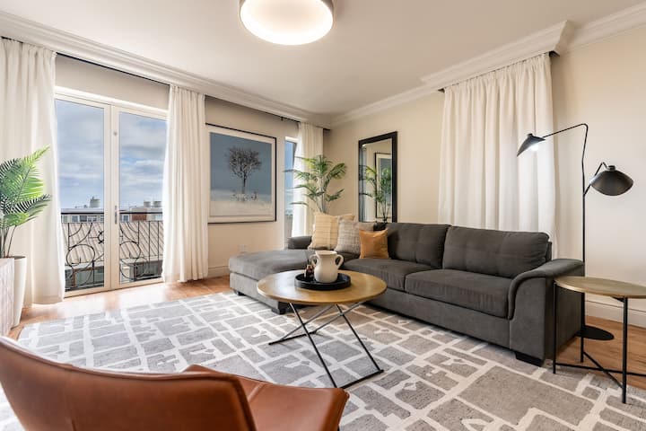 Stylish Green Point Apartment | Rooftop Pool - Le Cap