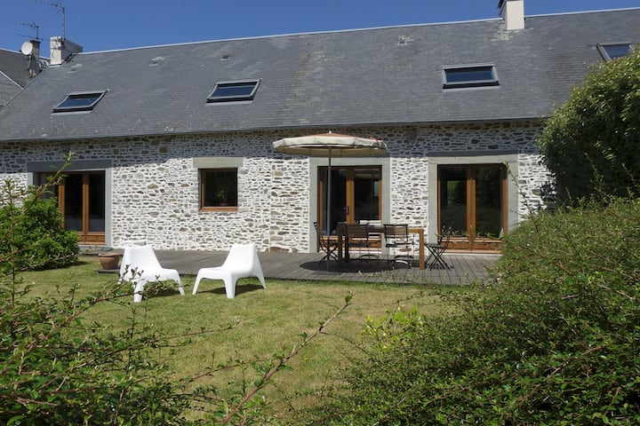 Maison De Charme, Proche Mer - Hauteville-sur-Mer