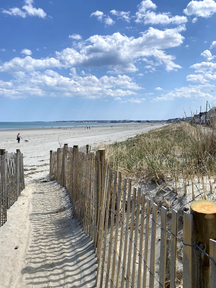 Beach Getaway - Hull, MA