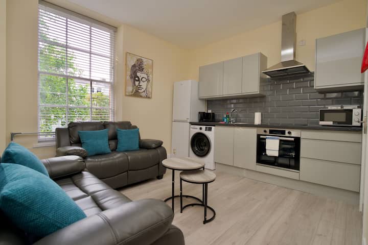 Warwick Row Apartments - Flat 1 - Coventry