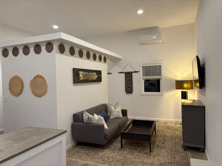 Unique, Newly Built 1br Hideaway, Steps To Winery - Fallbrook, CA