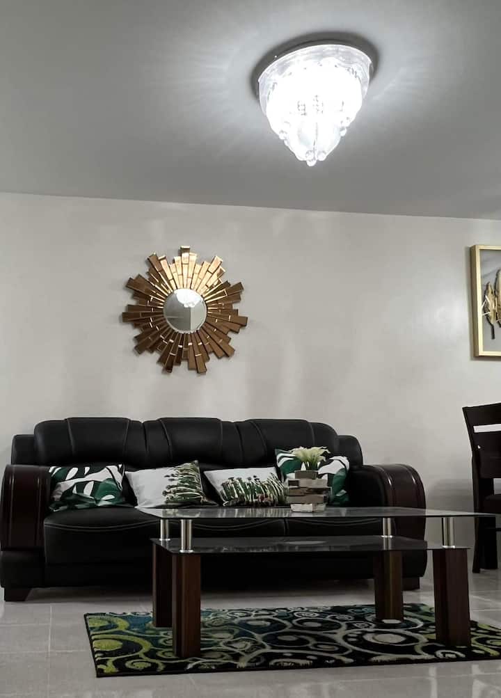 Batangas City 3br W/ Pool Access - Batangas