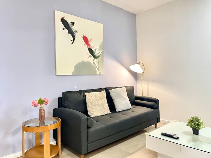 Chic 1br Near Pavilion | Netflix | 100mbps Wifi - Cheras